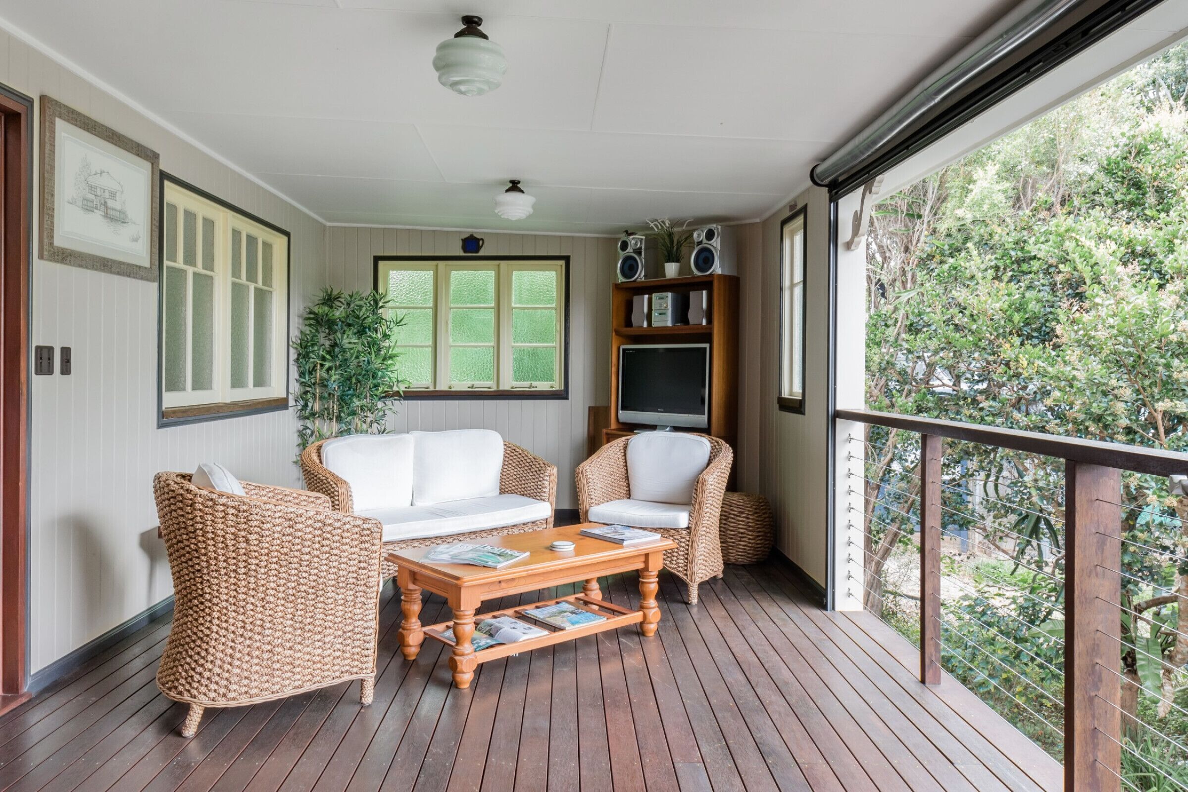 Gracious Spacious & Charming Queenslander, Walk Into Maleny - Maleny