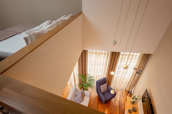 Duplex, 1 quarto (4A) | Área de estar | TV de tela plana