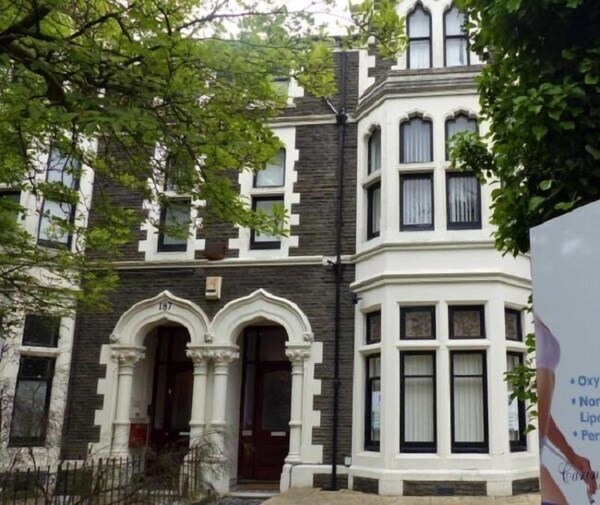 3 Luxury En-suite Bedrooms - Cardiff