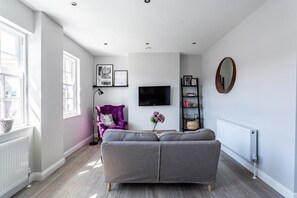 Apartamento, 2 quartos | 2 quartos, Wi-Fi de cortesia, roupa de cama