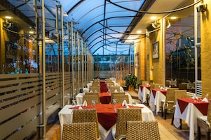 Pequeno-almoço tipo buffet diário incluído