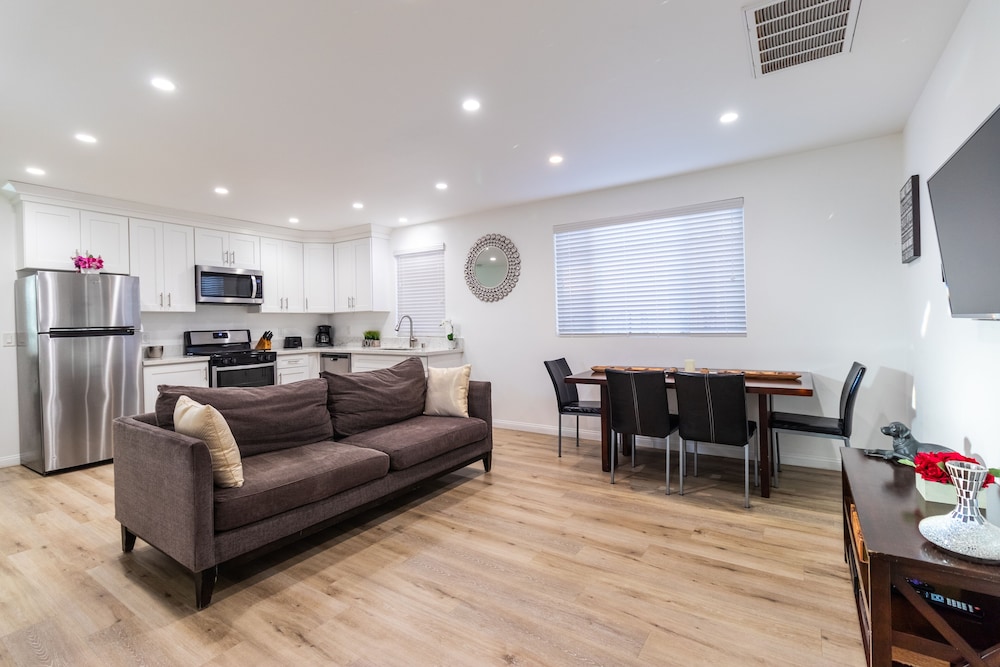Wunderschönes Neues Haus 2bed / 2bath - Los Angeles, CA