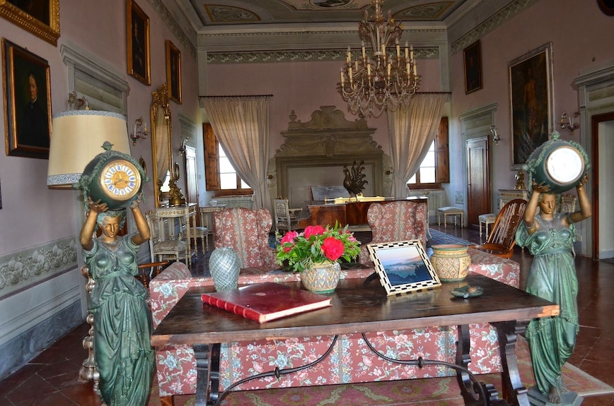 Villa Strozzi -Tenuta Di Collegalli - İtalya