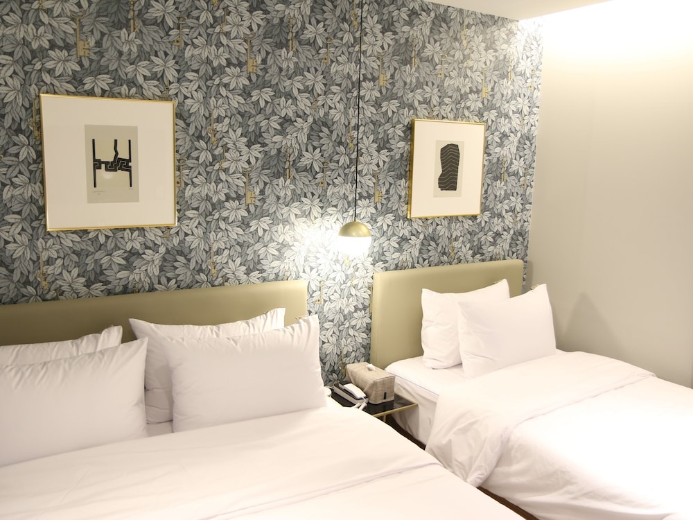 Brown Dot Hotel Palyong - Tongyeong