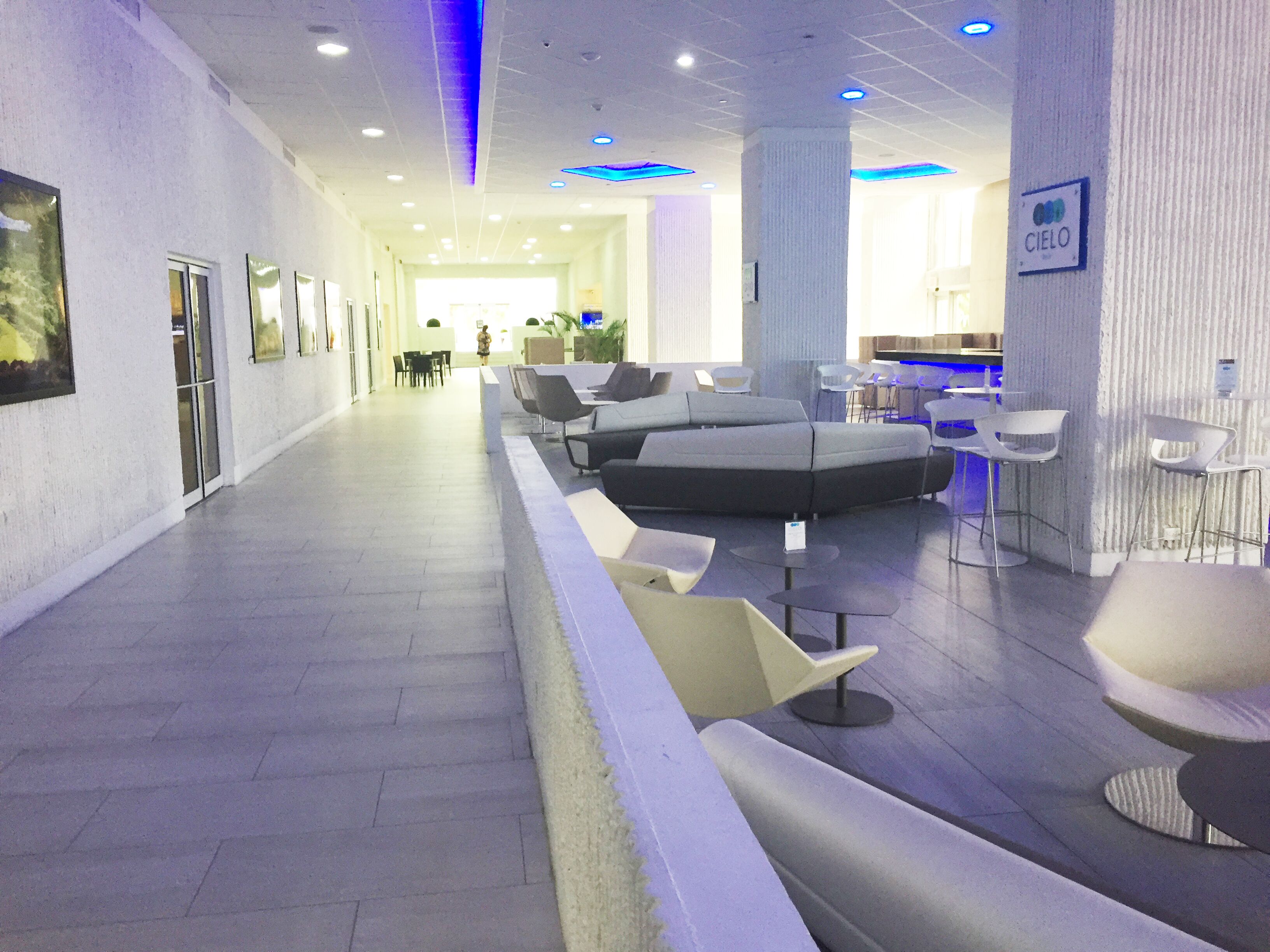 Beachfront Studio In The Esj Towers Hi Floor Great Ocean View - San Juan, Puerto Rico