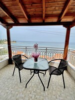 Frigobar, cofres nos quartos, individualmente decorados