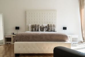 Apartamento Clássico, 1 cama de casal, não fumadores | Ferro/tábua de engomar, Wi-fi grátis, roupa de cama fornecida 