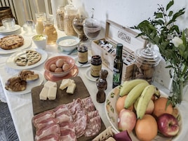 Pequeno-almoço continental diário incluído