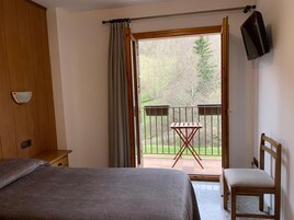 Wi-fi grátis, roupa de cama fornecida