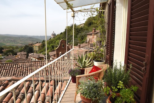 Apartment With Breathtaking Views, Historic Centre - Todi