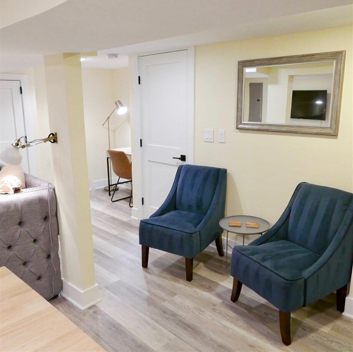 Cozy Industrial Bijou Studio With Parking - Edgewood, Washington DC