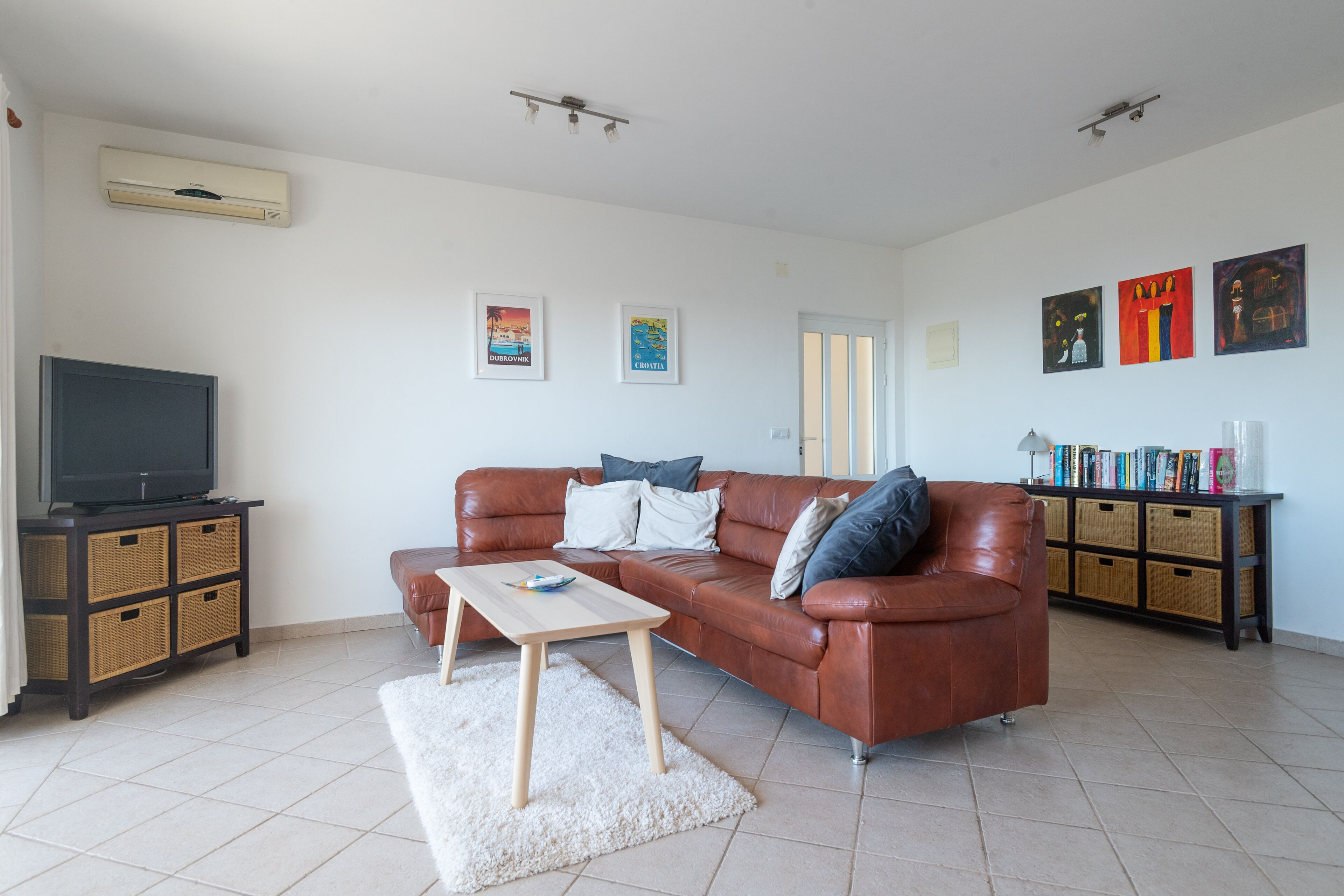 Spacieux Appartement Familial Avec Piscine - Srebreno