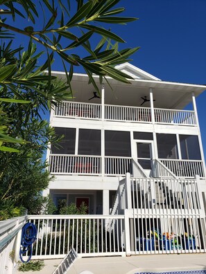 4 bedroom, private pool, great views! BEACH GEAR PROVIDED!! - Cape San ...