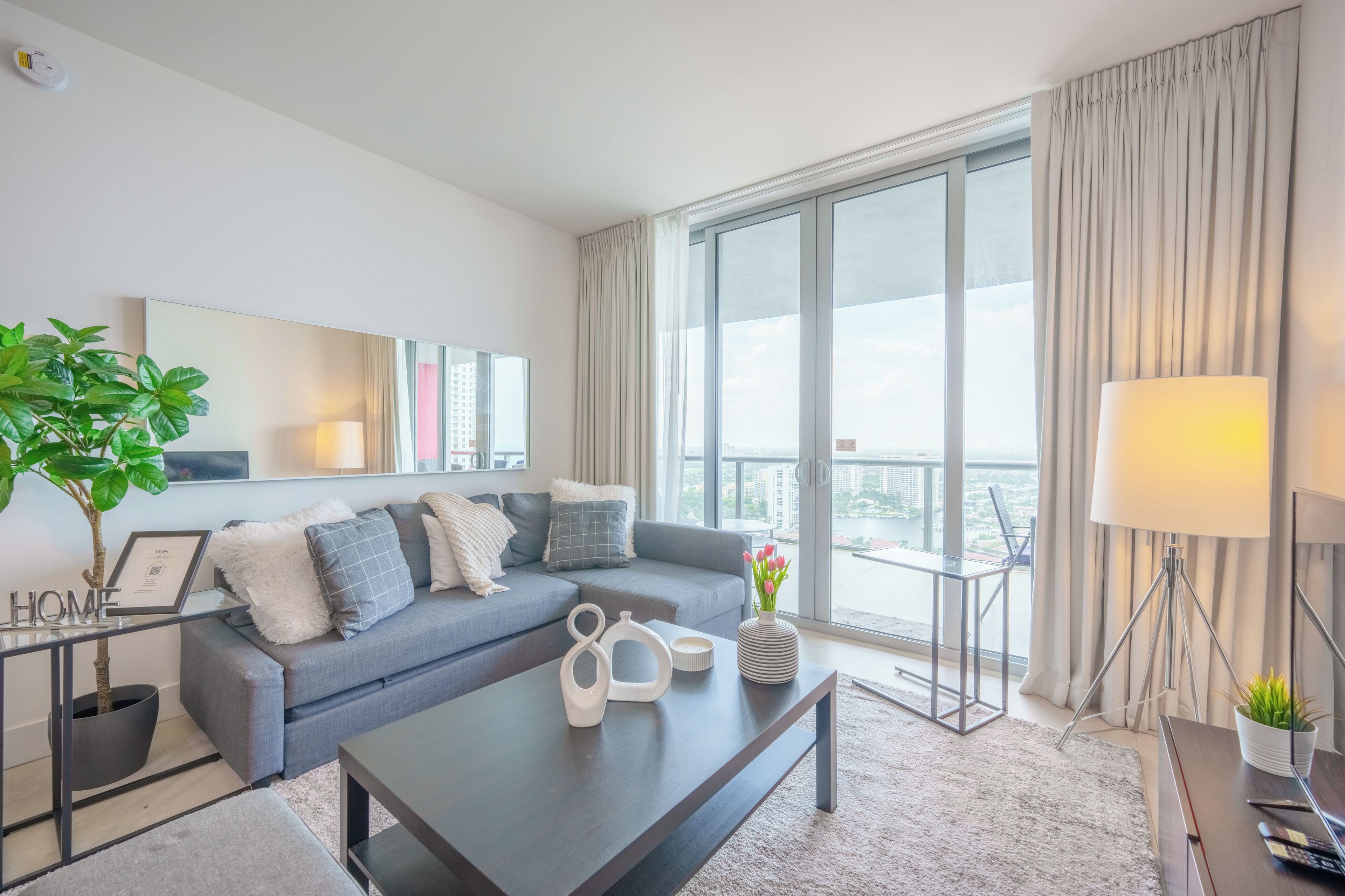 Beachwalk Condo Verbazingwekkende 31 Verdieping 2 Slaapkamer 2 Badkamer - Hallandale, FL