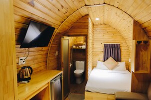 Bungalow | Roupa hipoalergénica, camas de colchão viscoelástico, minibar 