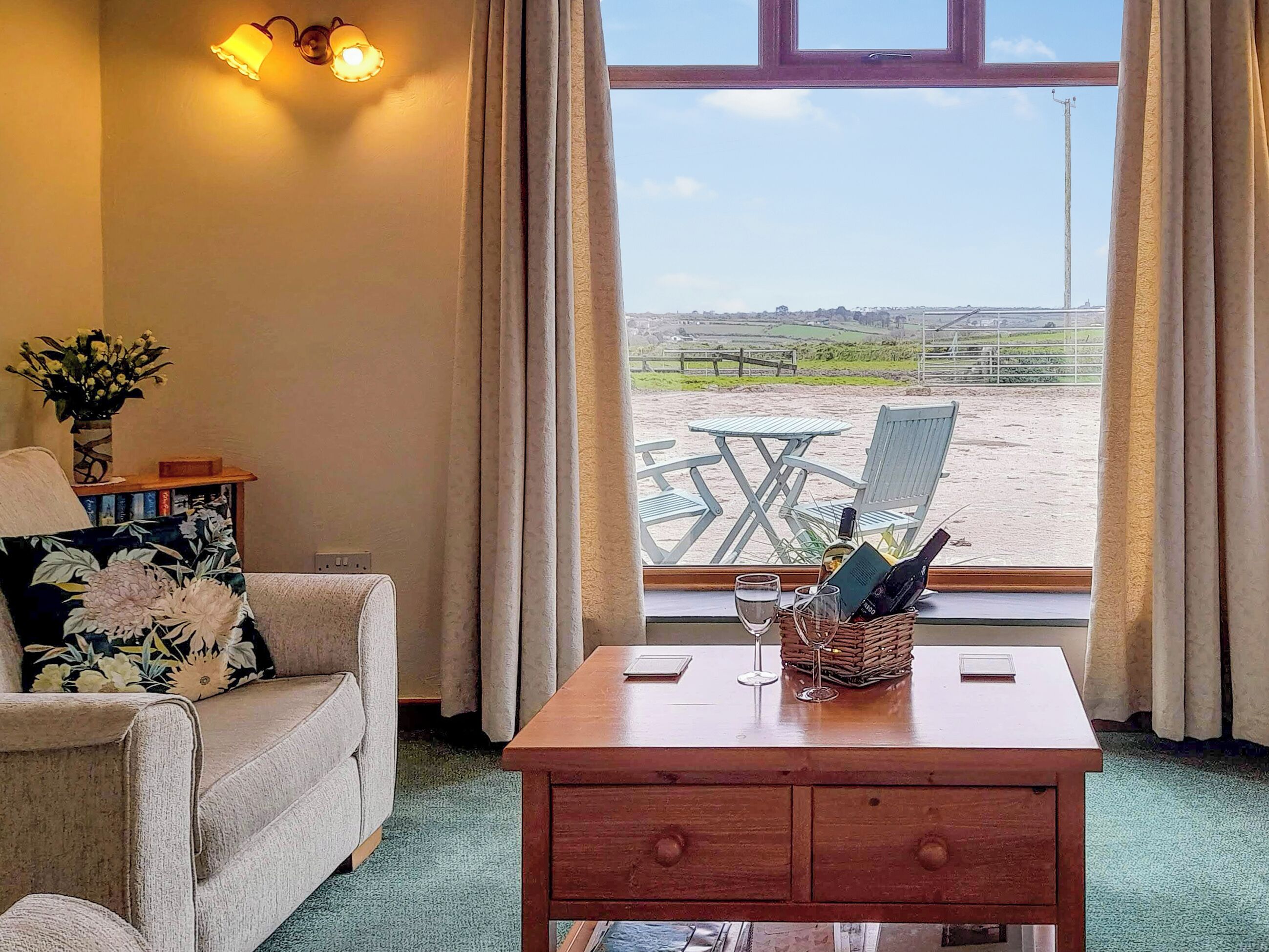 1 Bedroom Accommodation In Four Lanes, Near Camborne - Redruth