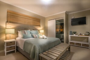 Quarto Duplo Design, 1 cama queen-size, não fumadores | Edredões de penas, camas de colchão pillowtop, minibar 