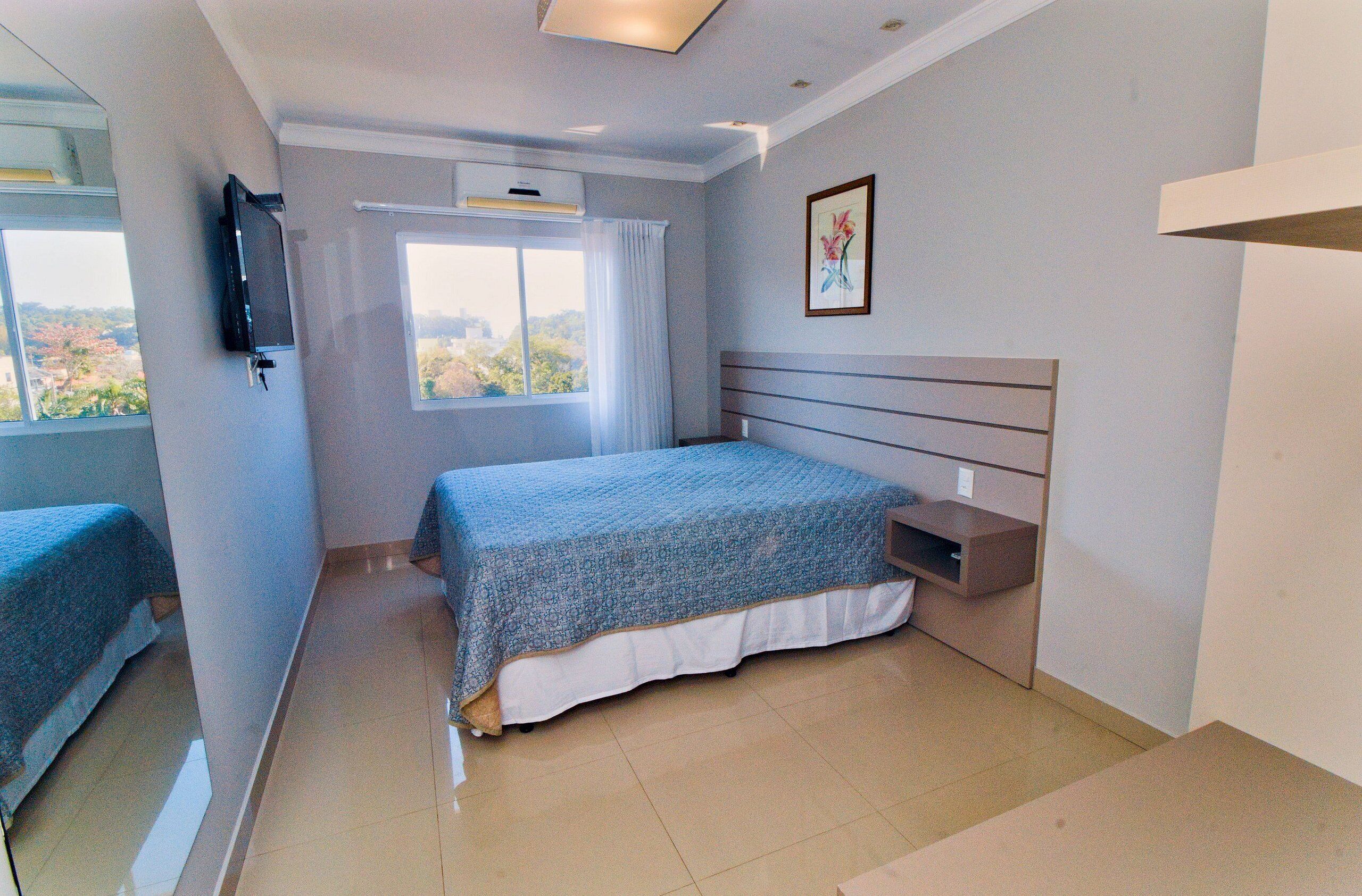 Apartamento Básico | Cortinas/cortinados opacos, ferro/tábua de engomar, Wi-fi grátis 