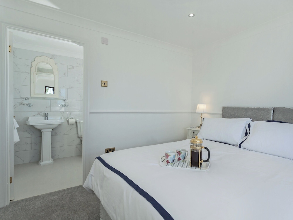 2 Bedroom Accommodation In Halsall, Near Ormskirk - Lancashire