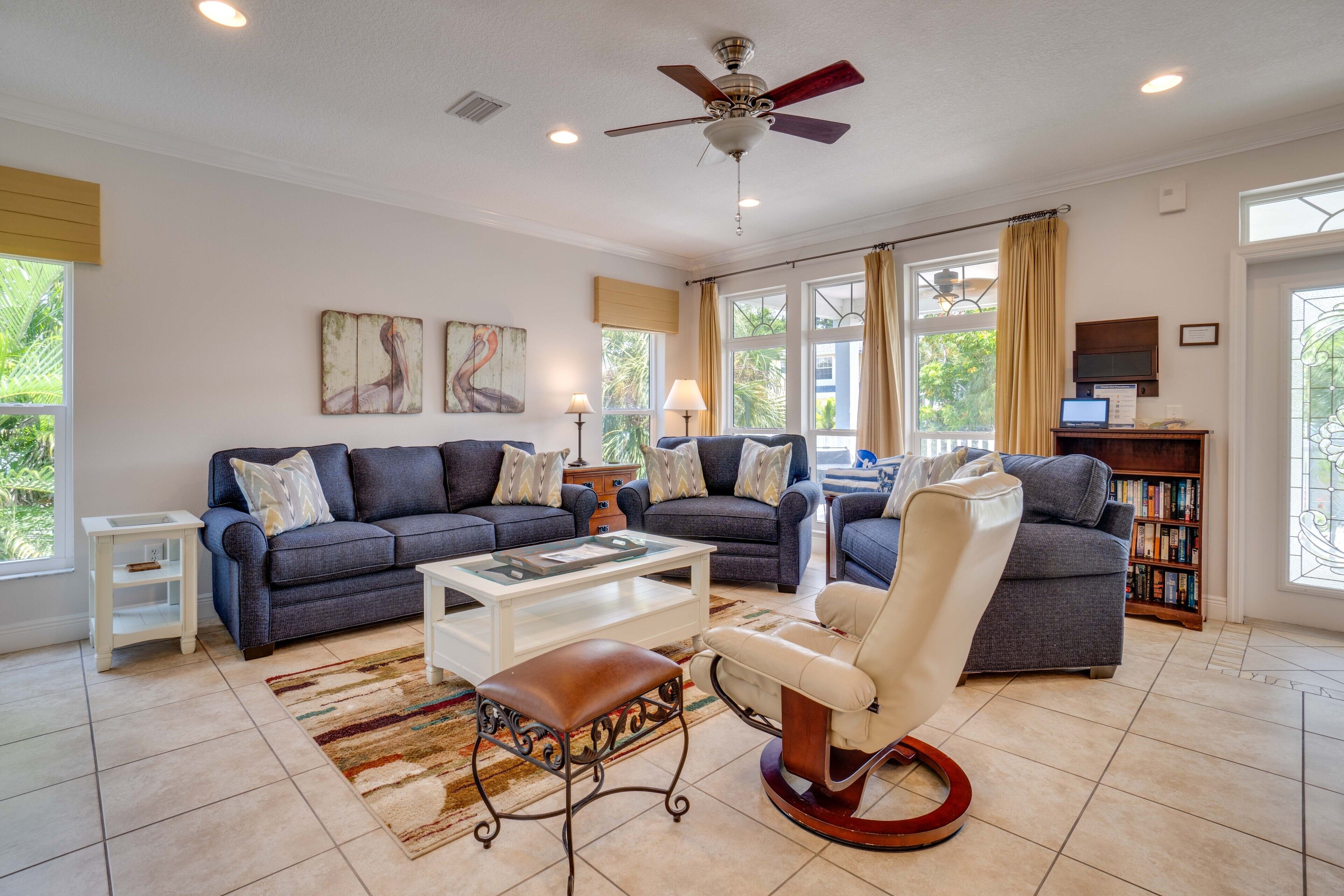 Pool - Casa Del Mar By Seabreeze Vacation - Holmes Beach, FL