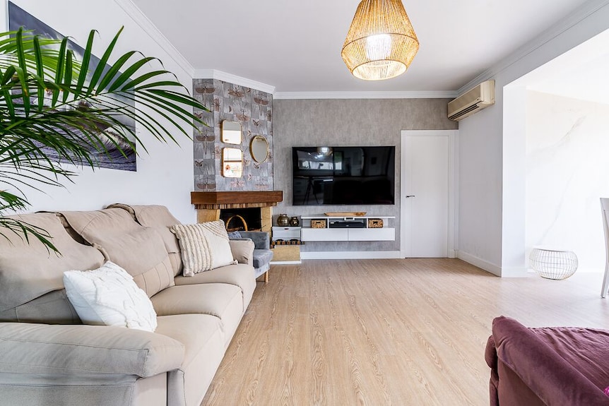 Attractive Villa With Spacious Outdoor Pool And Large Private Area - Spain