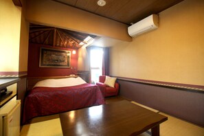 Quarto Duplo Standard (Skytree View) | Minibar, secretária, Wi-fi grátis, roupa de cama fornecida