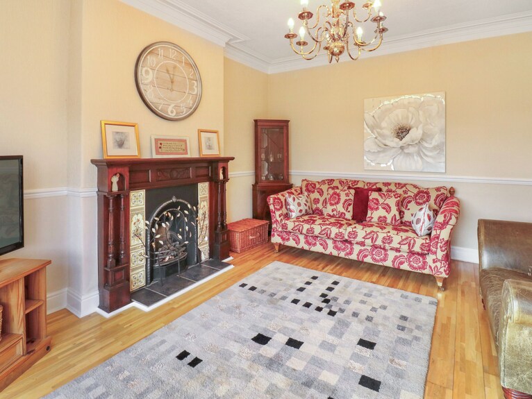 4 Bedroom Accommodation In Sutton-on-sea, Mablethorpe - Lincolnshire