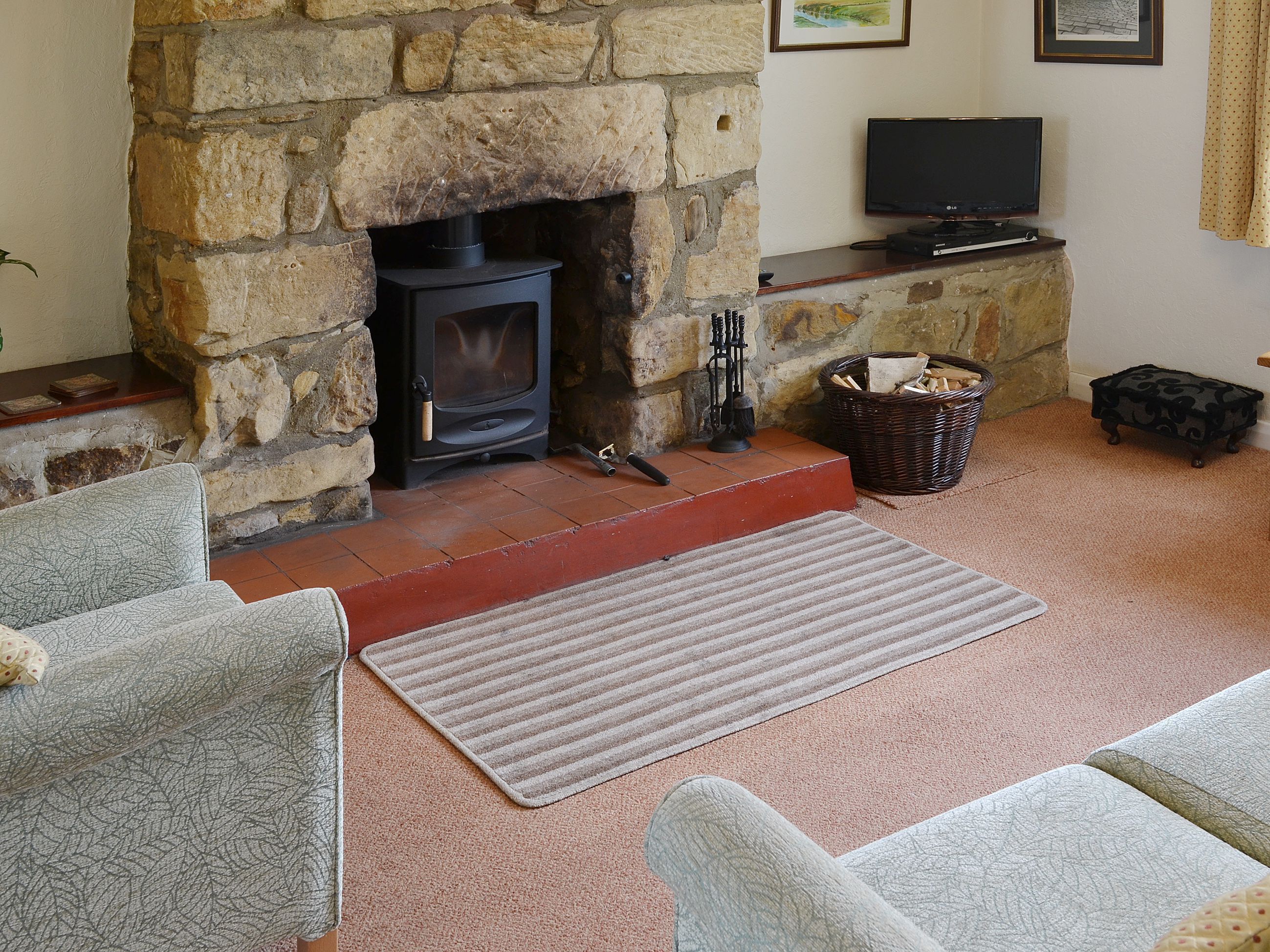 2 Bedroom Accommodation In Port Mulgrave, Near Whitby - Staithes