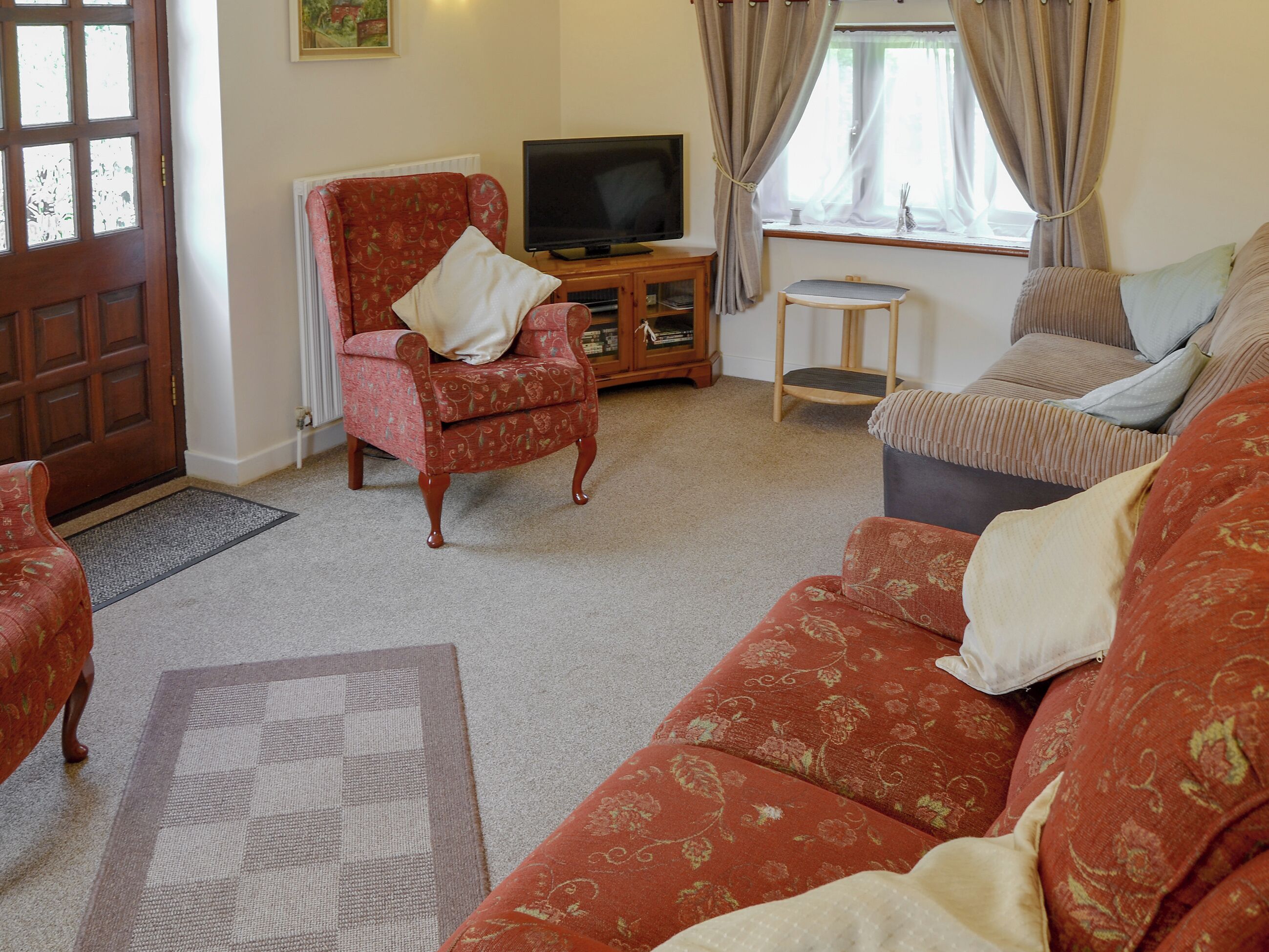 3 Bedroom Accommodation In Irstead, Norwich - Horning