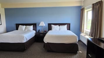 Quarto, 2 camas queen-size, não fumadores | Roupa de alta qualidade, camas de colchão pillowtop, secretária