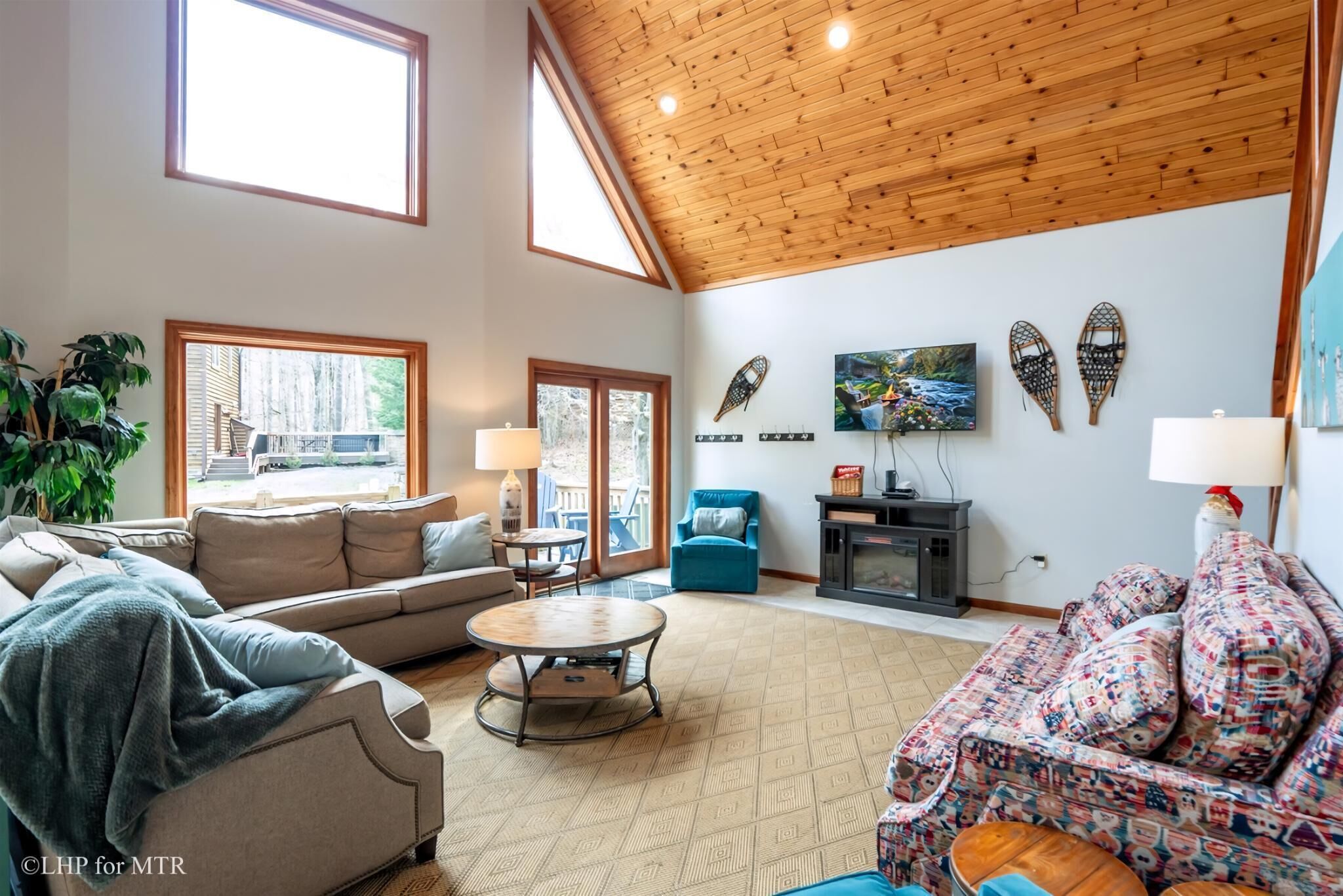 Huck`s Place - 118 Brookside Drive\n\nhuck`s Place - Great Access To Local Hiking Trails, Air Conditioning, Pool Table, Pet Friendly - West Virginia