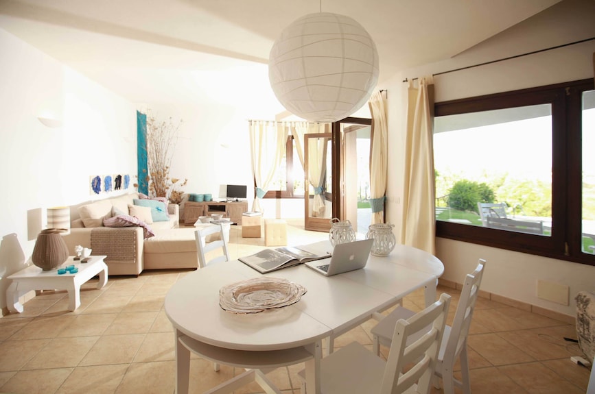 Chia Beautiful Villa With Pool With Views To The Sea And The Tower - South Sardinia