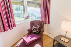 Apartamento, 2 quartos (TYP A) | Comodidades do quarto