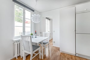 Quarto solteiro, vista para o jardim | Individualmente decorados, individualmente mobiliados, escrivaninha