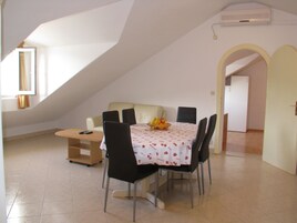 Apartamento | Opções para refeição no quarto