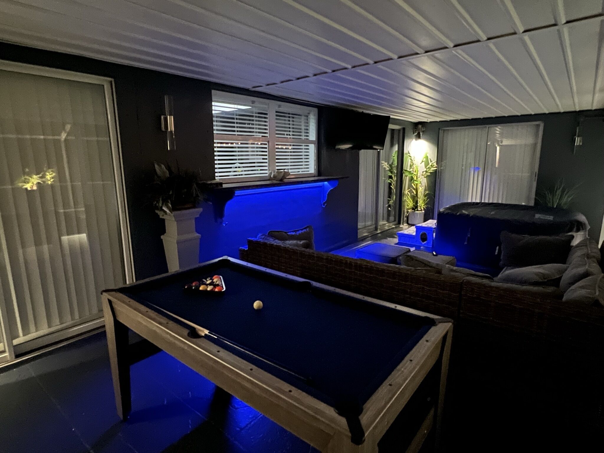 Stunning Contemporary Home In Beautiful "Floresta Pines" Port St Lucie! - Port St. Lucie, FL