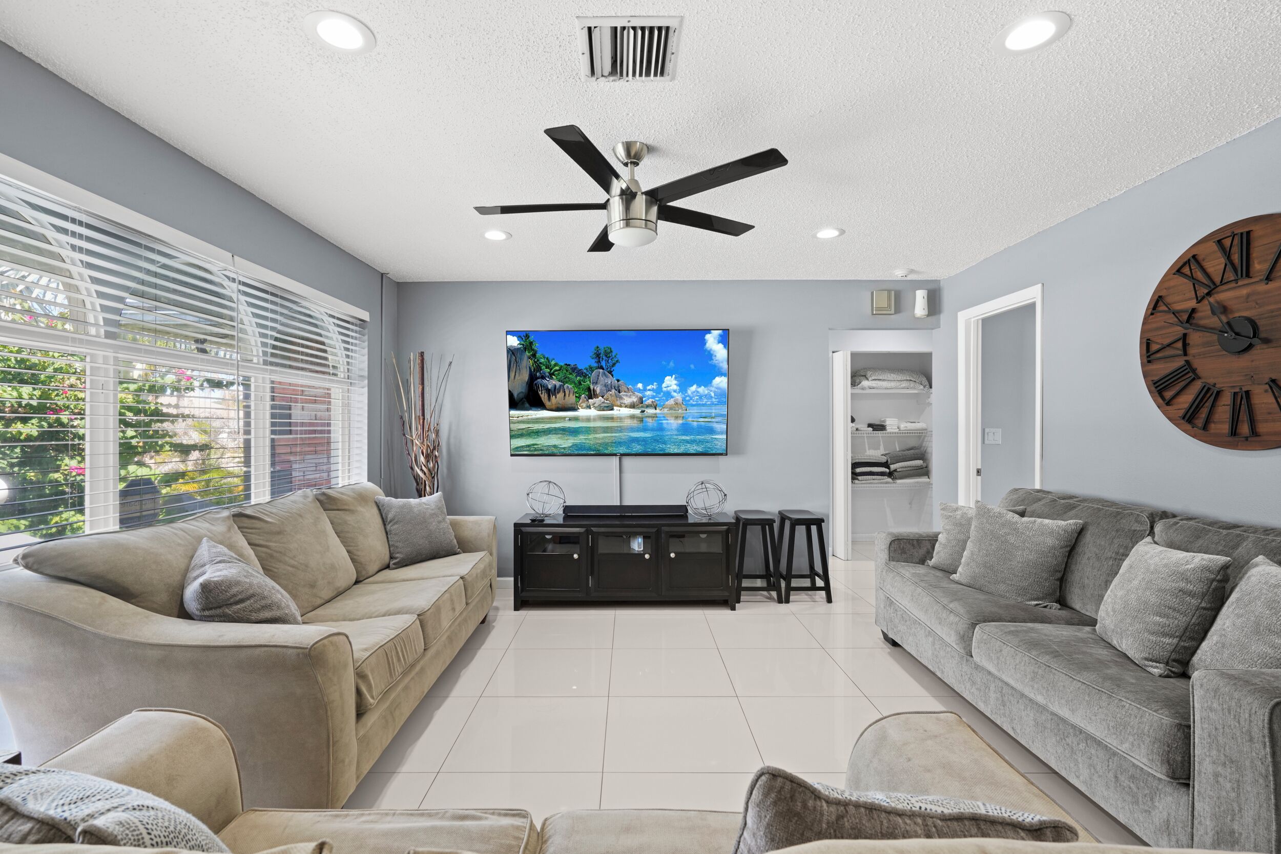 Stunning Home In Beautiful "Floresta Pines" Port St Lucie! - Port St. Lucie, FL