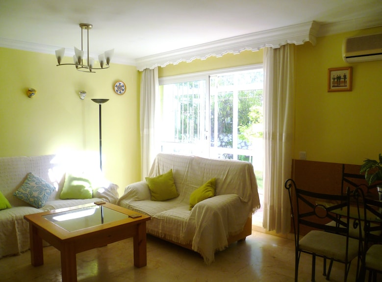 Benalmadena Garden Apartment - Reserve Ahora Para Escapadas De Invierno - Sea Life Benalmádena