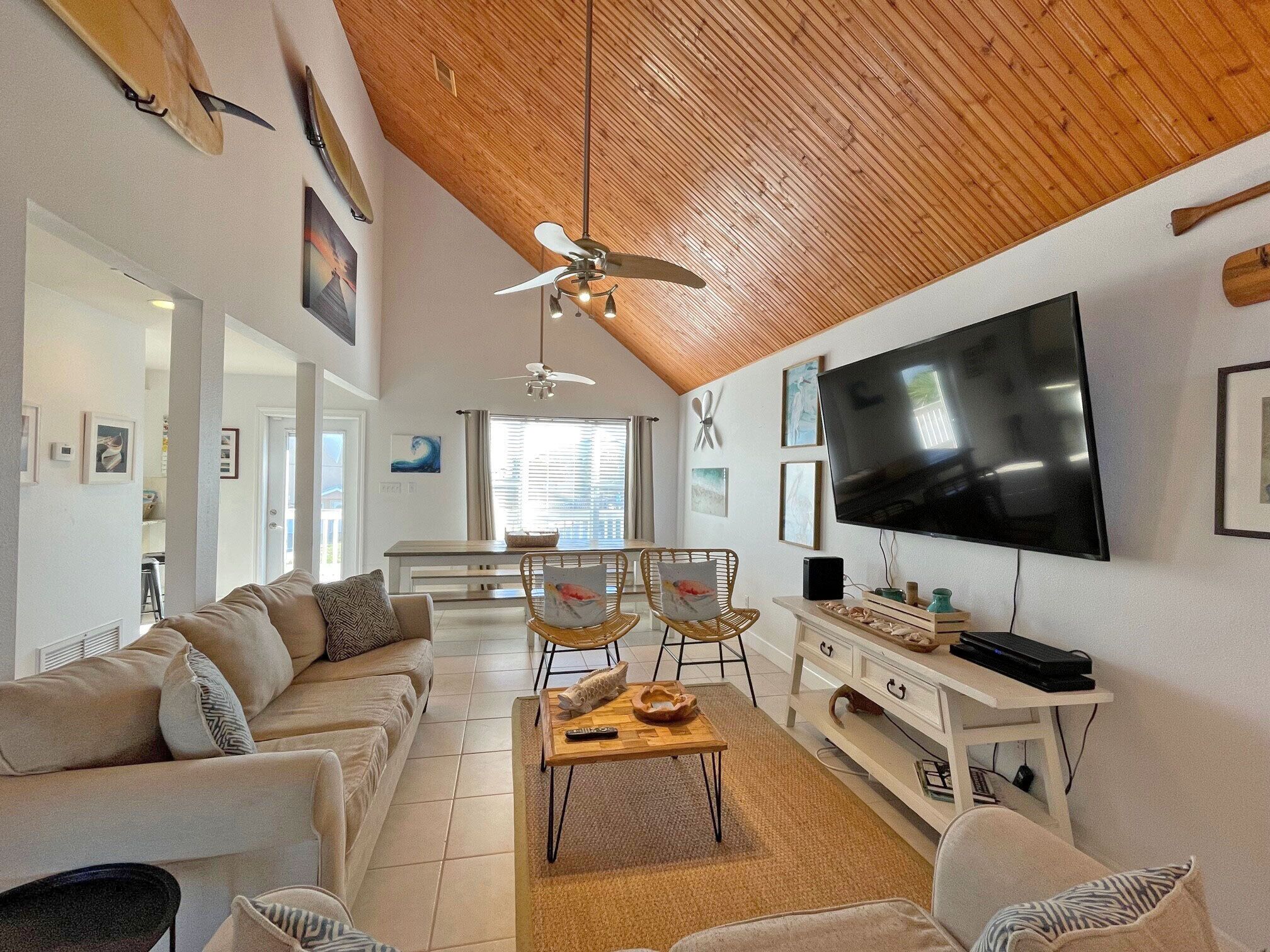 Monthly Stay! Bright & Airy Beach Home-one Block To Beach Access W/ Pool! - Gulf Breeze, FL