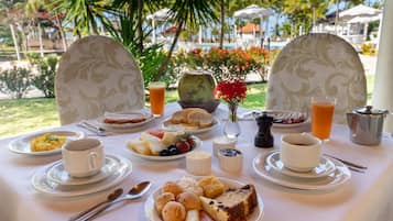 Pequeno-almoço tipo buffet diário incluído