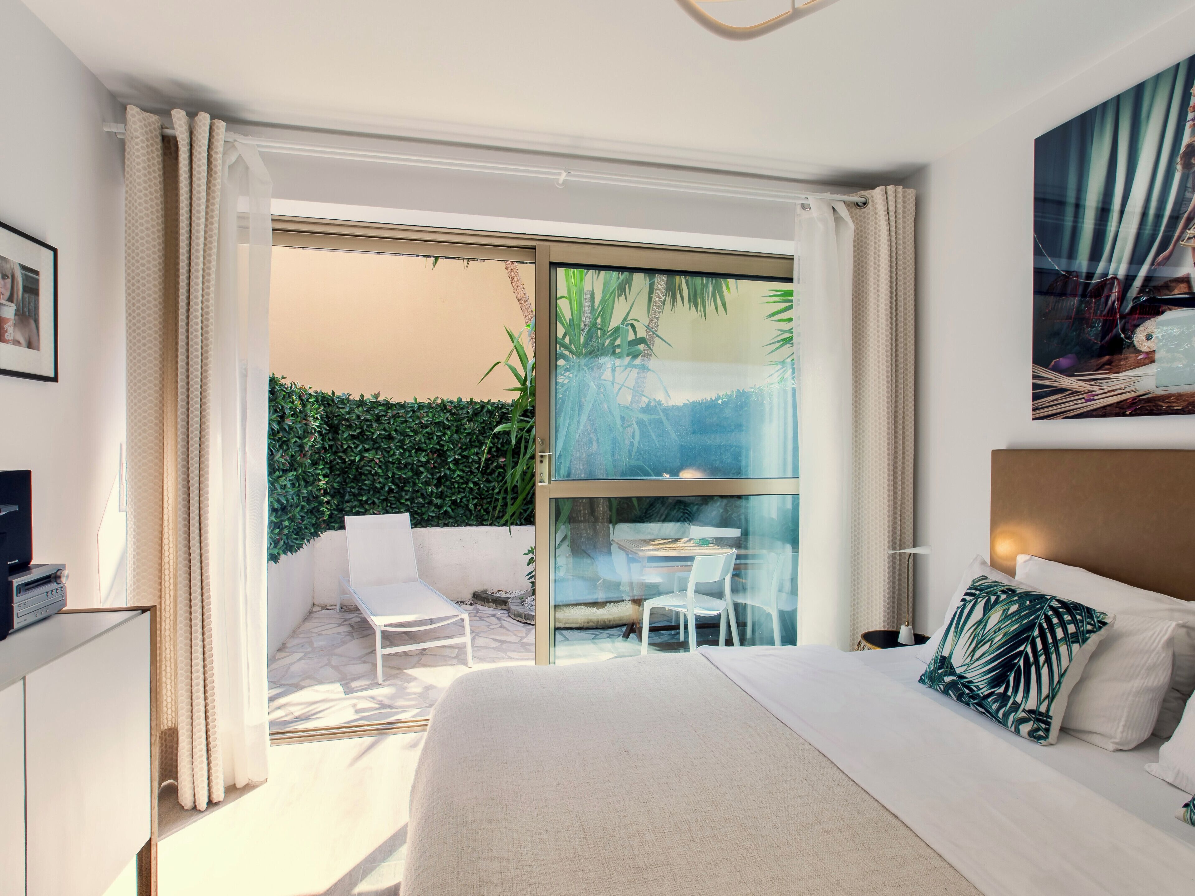 Centre Promenade  Golden Square  Terrace  1 Min Walk To The Beach  A/c - Nice