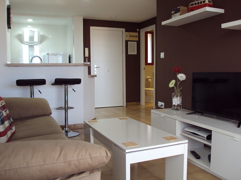 Impresionante Apartamento De 1 Dormitorio Con Vistas Despejadas A Benidorm - Costa Blanca