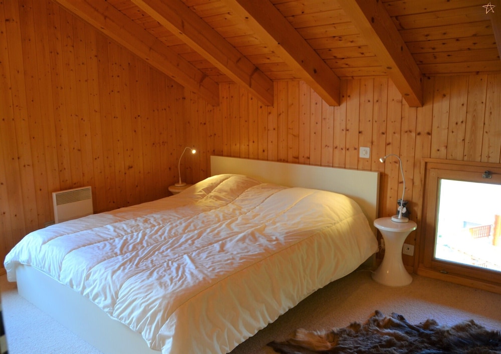 Outside : Spacious 3-storey Chalet, For 10 Person, Nice Panoramic View, Terrace And Balcony –Inside - Switzerland