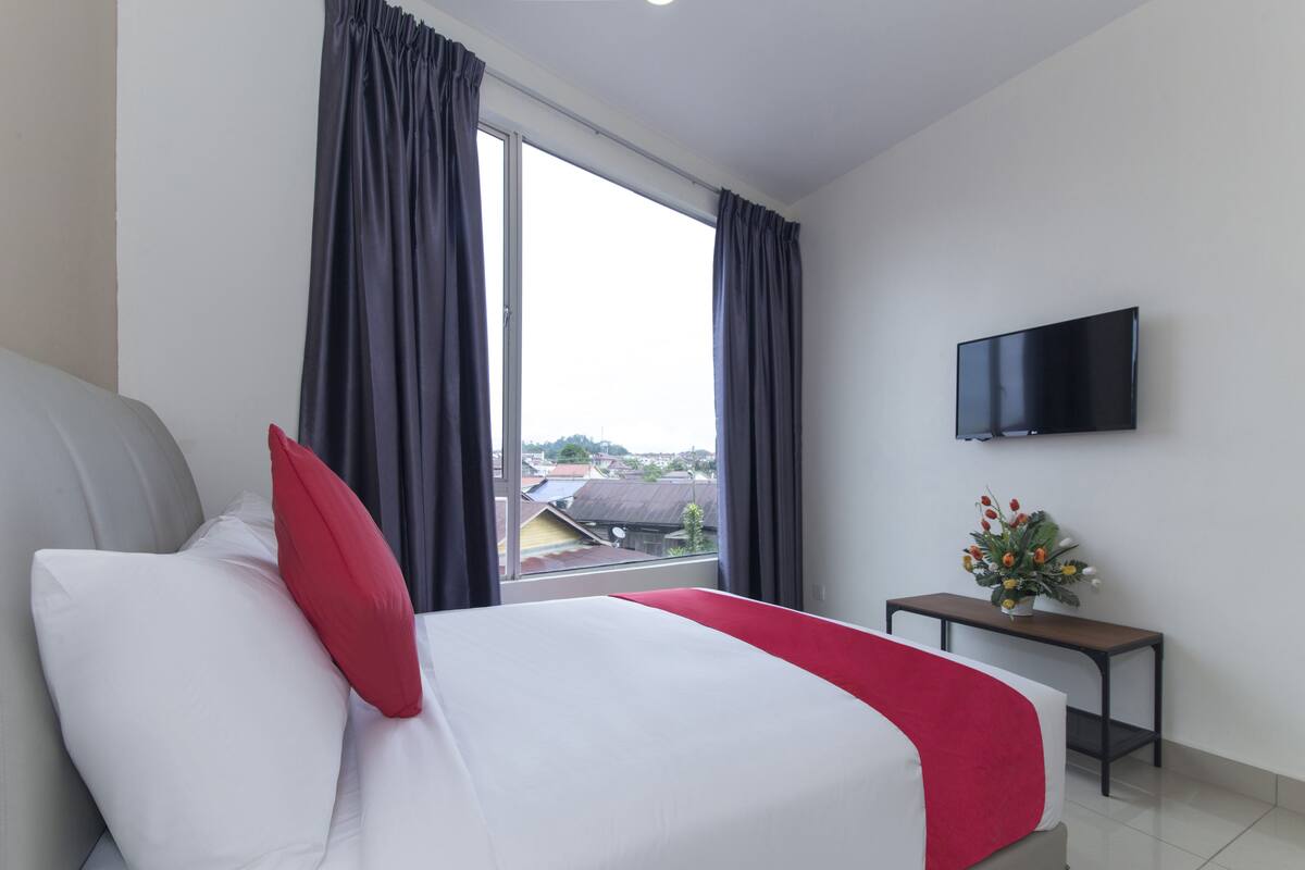 Quarto Duplo Deluxe, 1 cama queen-size | Quartos insonorizados, ferro/tábua de engomar, Wi-fi grátis