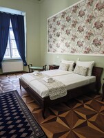 The Emperor's Residence | Quartos insonorizados, ferro/tábua de engomar, Wi-fi grátis 