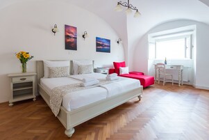 Apartamento, 1 quarto (The Castle View No.3) | Quartos insonorizados, ferro/tábua de engomar, Wi-fi grátis 