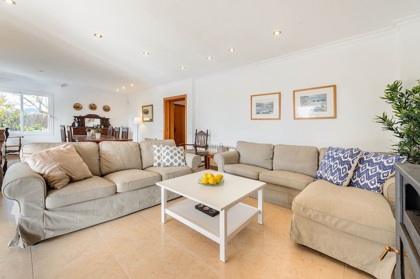 Villa Suki Ibiza: Amazing Location & Value! - Ibiza