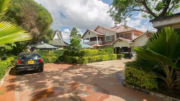 Fachada da propriedade