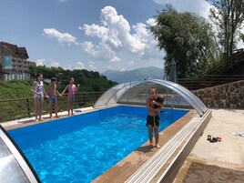 Piscina interior, piscina exterior