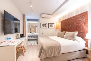 Quarto Duplo | Cofre no quarto, secretária, quartos insonorizados 